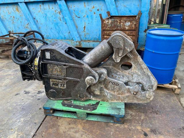 Trevi Benne MK13 - Demolition crusher for sale in Rome by Omeco Spa