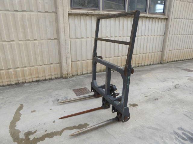 Merlo FB2P.ZM3 - Telescopic handler forks for sale in Macerata by ...