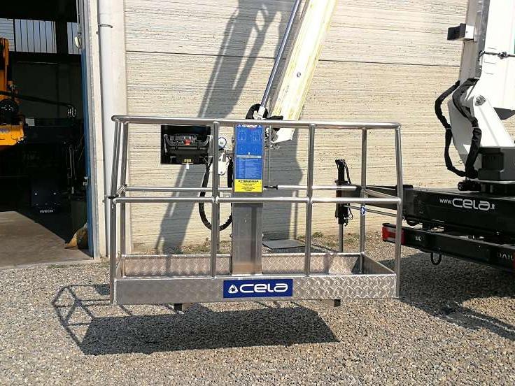 Cela DT22 - Bucket truck for sale in Bologna by Bini Gru Srl