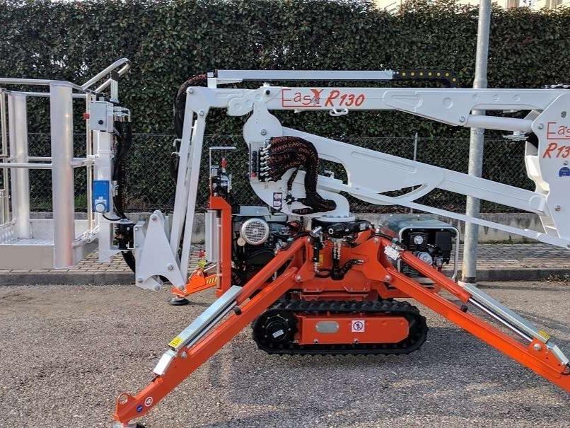 Easy Lift R130 - Trailer-mounted boom lift sold by Bini Gru Srl (Ad ...