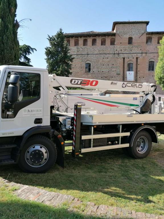 Cela DT30 - Bucket truck for sale in Bologna by Bini Gru Srl