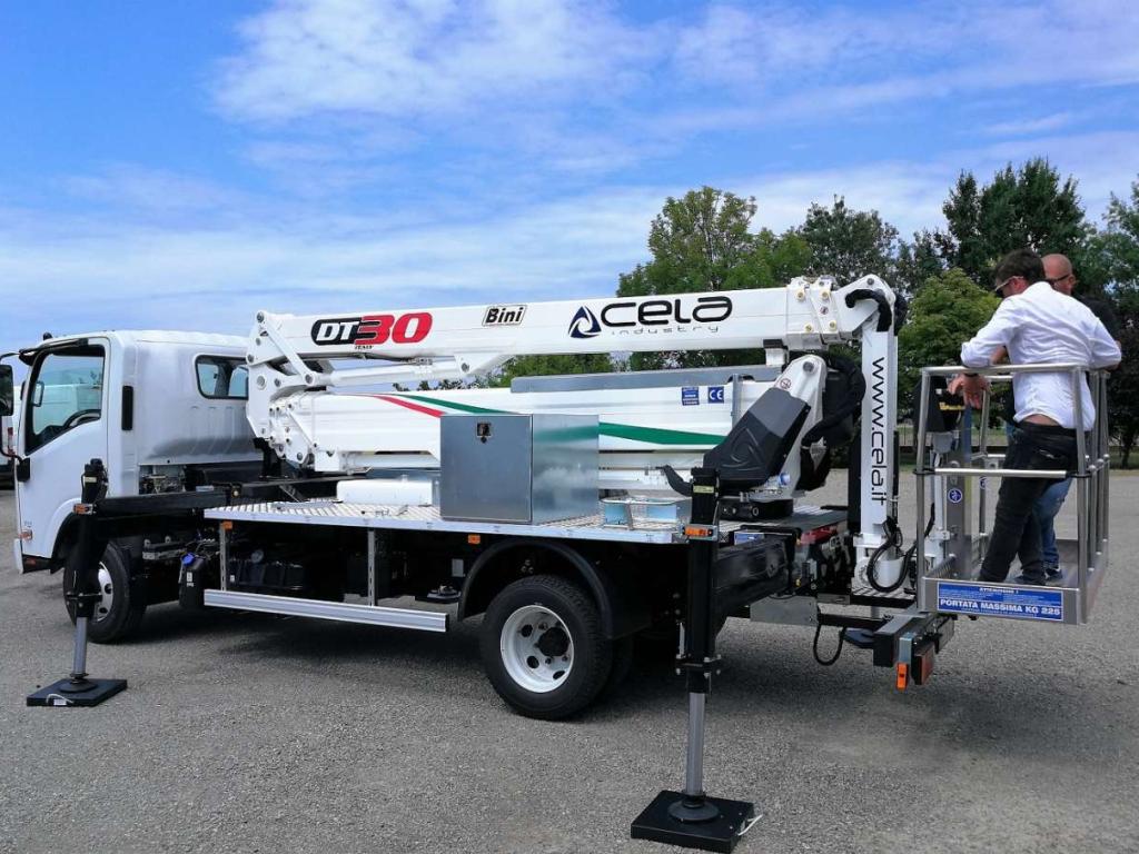 Cela DT30 - Bucket truck for sale in Bologna by Bini Gru Srl
