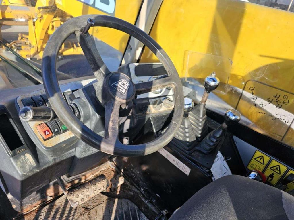 JCB 528-70 - Telescopic handler for sale in Rome by Omeco Spa