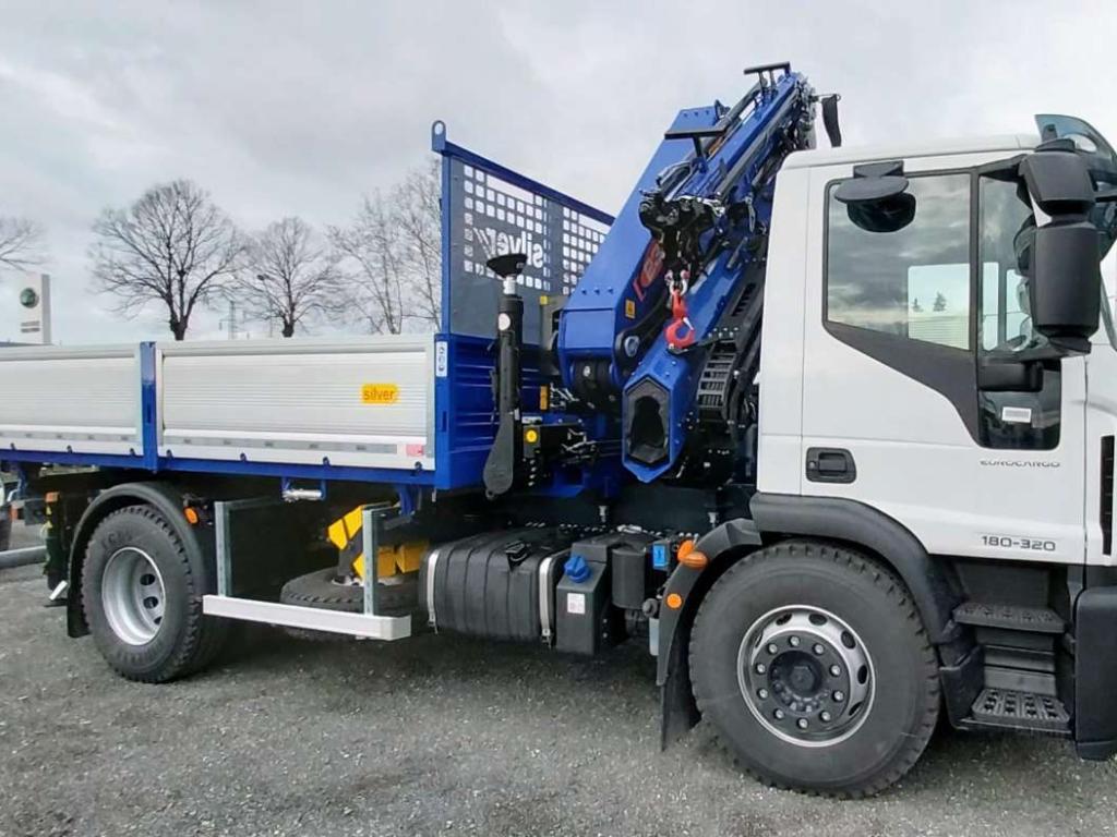 Iveco IVECO ML180E32 K - Tipper truck with crane for sale in La Spezia ...