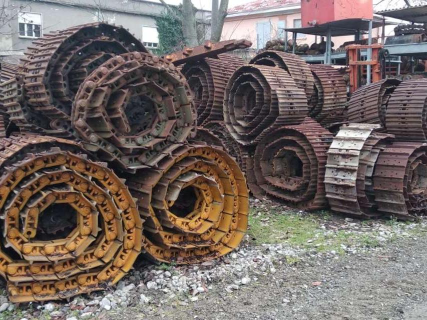 Berco Chain for sale in Piacenza by Mori Onofrio di Mori Maria