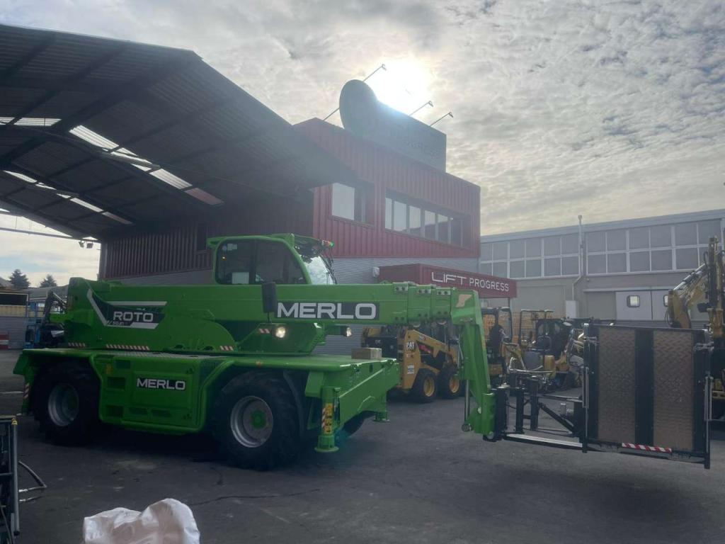 Merlo 50.21S - Rotating telescopic handler for sale in Bologna by Lift ...