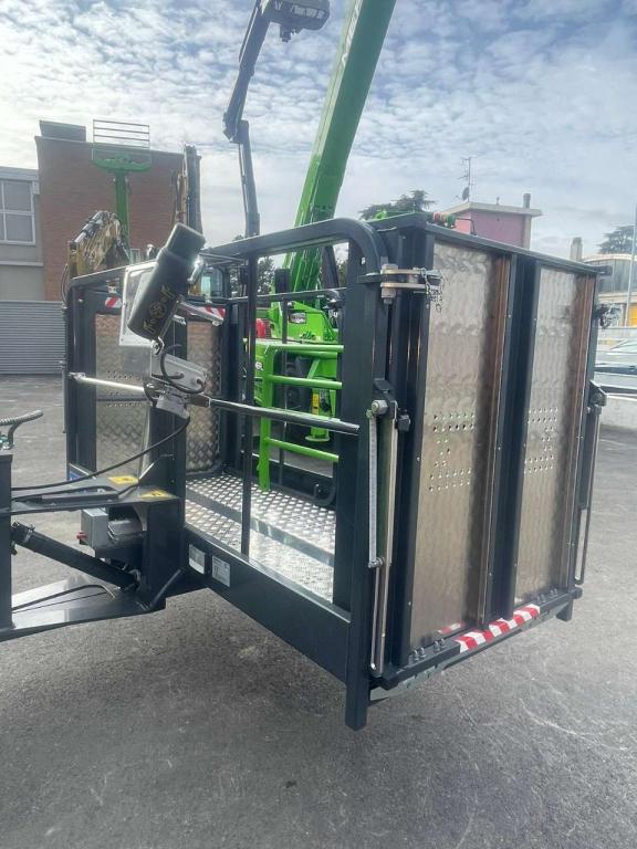 Merlo 50.21S - Rotating telescopic handler for sale in Bologna by Lift ...