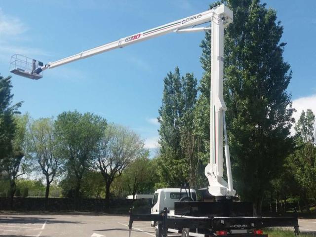 Cela DT40 - Bucket truck for sale in Bologna by Bini Gru Srl