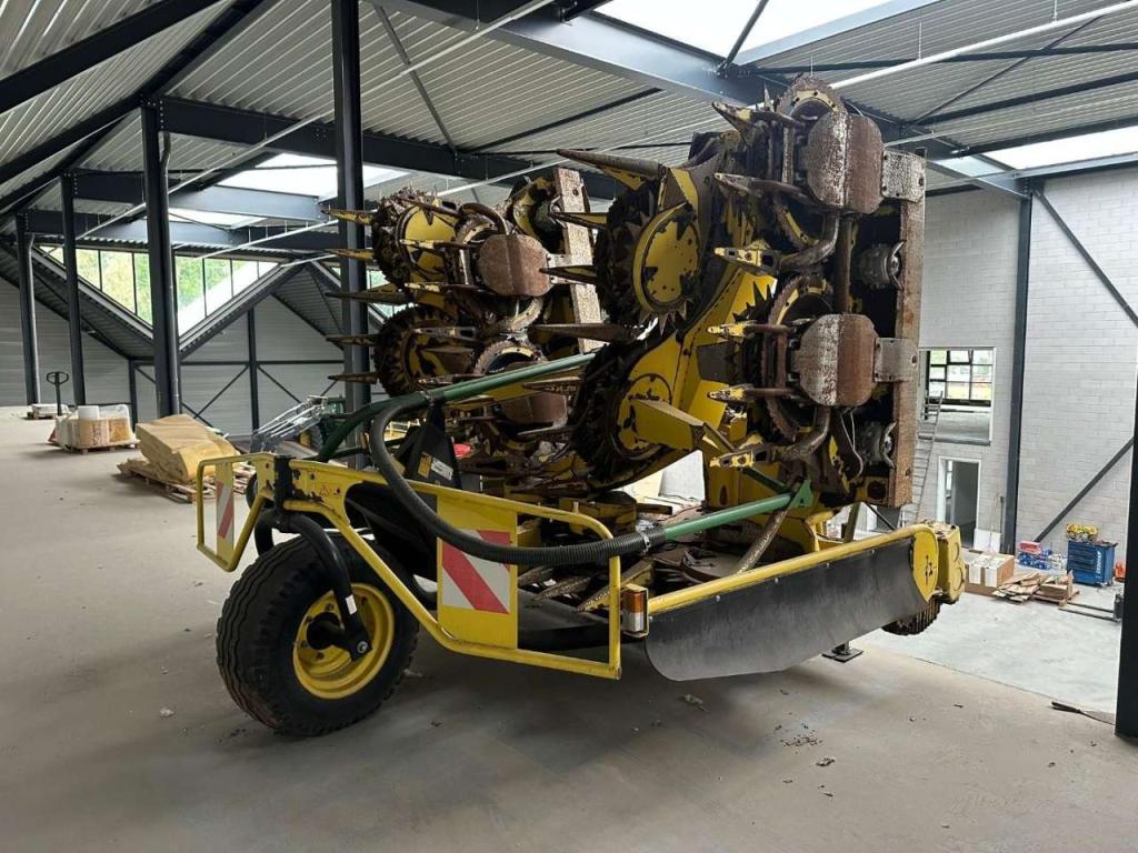 KEMPER 390 CORN HEADER | 12 ROW | FRONT WHEEL - Corn harvesting header ...