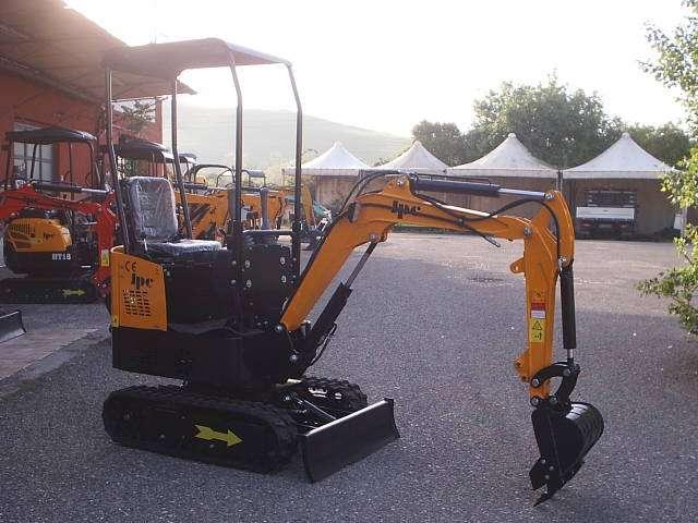 JPC ht12 - Mini excavator for sale in Pisa by Valle Dorata Macchine