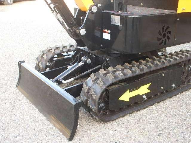 JPC ht12 - Mini excavator for sale in Pisa by Valle Dorata Macchine