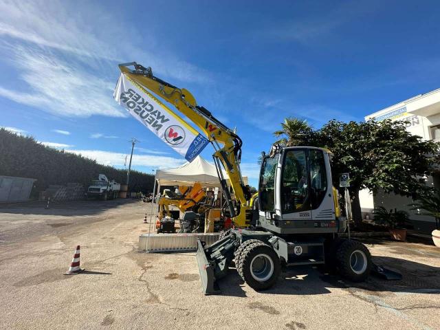 Wacker Neuson EW 65 - Wheel excavator for sale in Brindisi by B.D ...