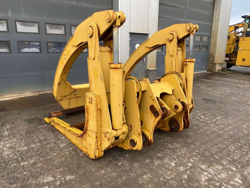 Caterpillar Logging forks Grapple to fit 980G / 980H - Wheel loader ...