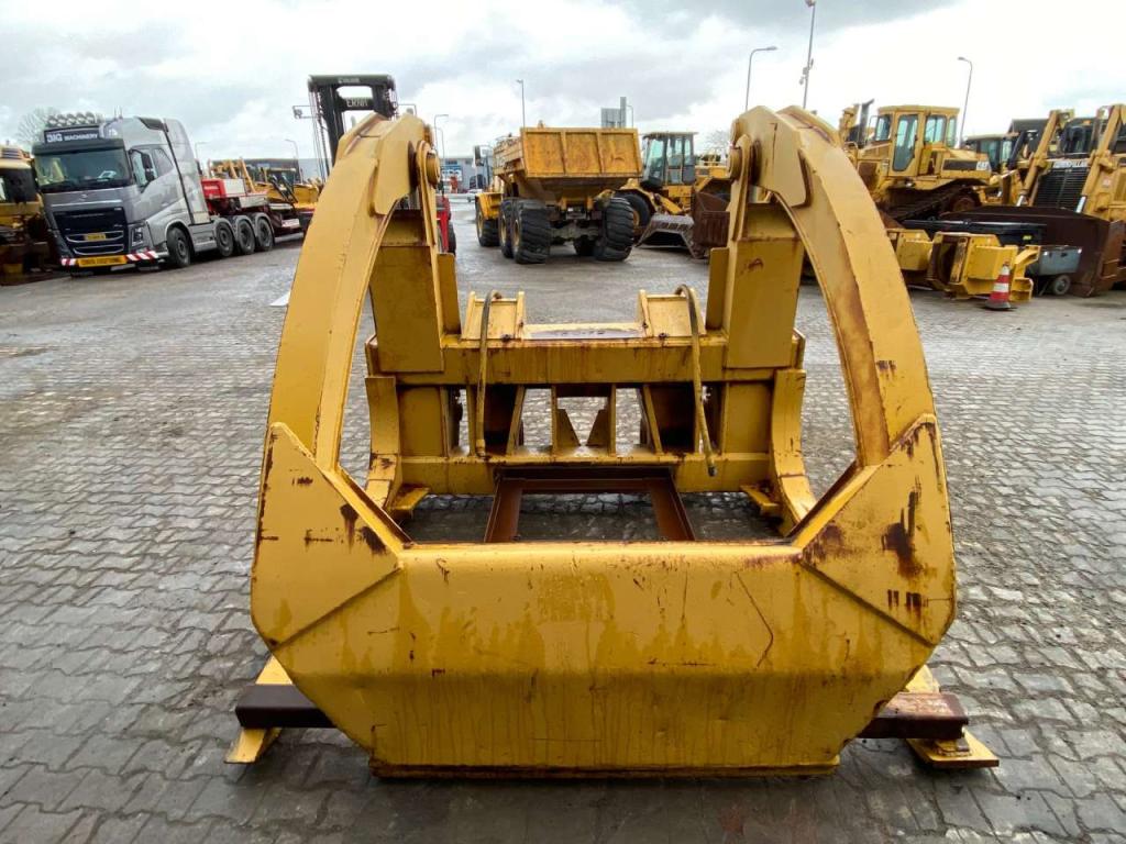 Caterpillar Logging forks Grapple to fit 980G / 980H - Wheel loader ...
