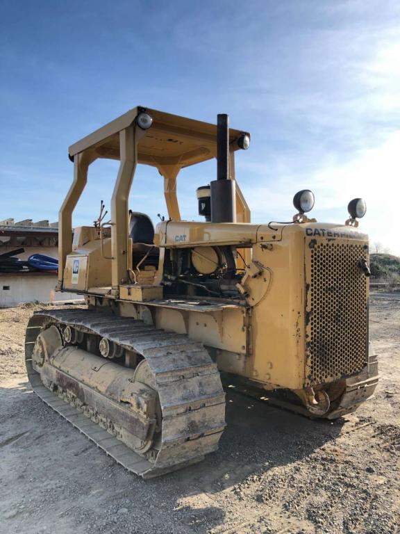 Caterpillar D5 B - Dozer for sale in Bologna by BEATRICE S.R.L.