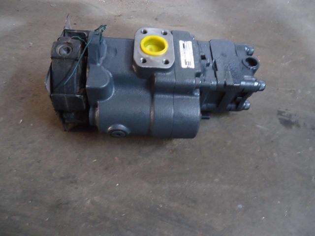 Hydraulic pump for Hitachi ZAXIS 30 - ZAXIS 35, MARCA NACHI, MODELLO ...