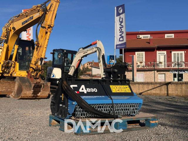 C4 B90 - Excavator / Mini excavator shredder for sale in Rome by DAMAC